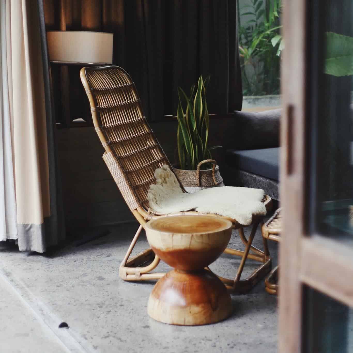 DERMATOLOGISTS Zennara